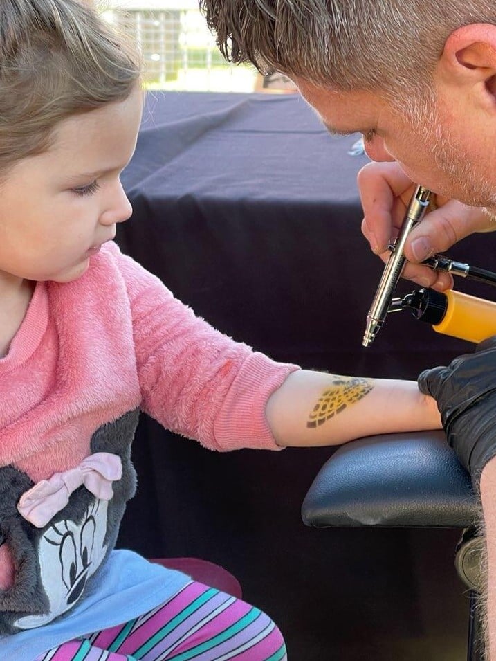 Airbrush Tattoos for Parties - Airbrush Events